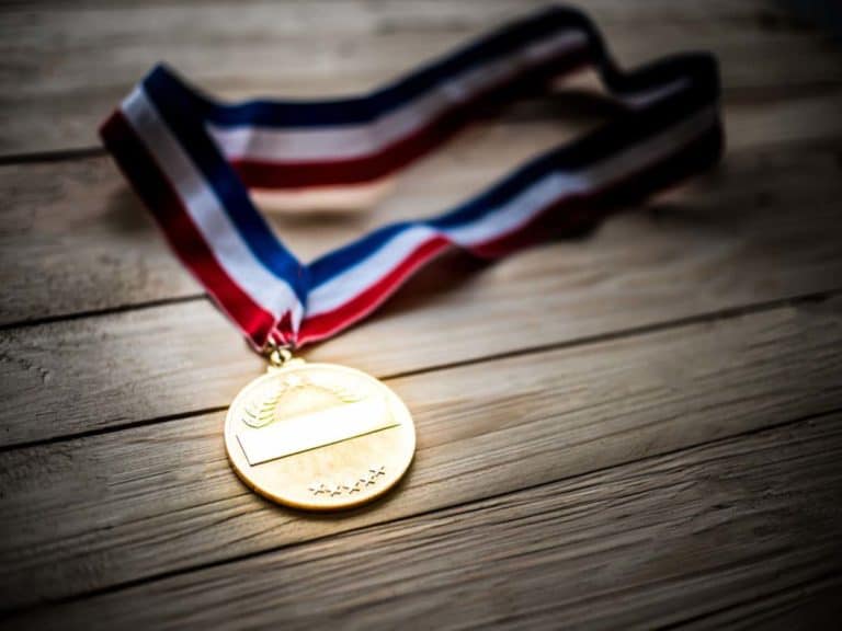 How to Leverage Your Honors and Awards for College Admission – College ...
