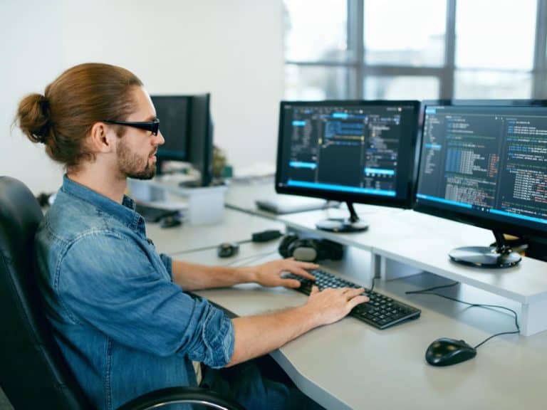 Is Computer Engineering a Good Degree? – College Reality Check