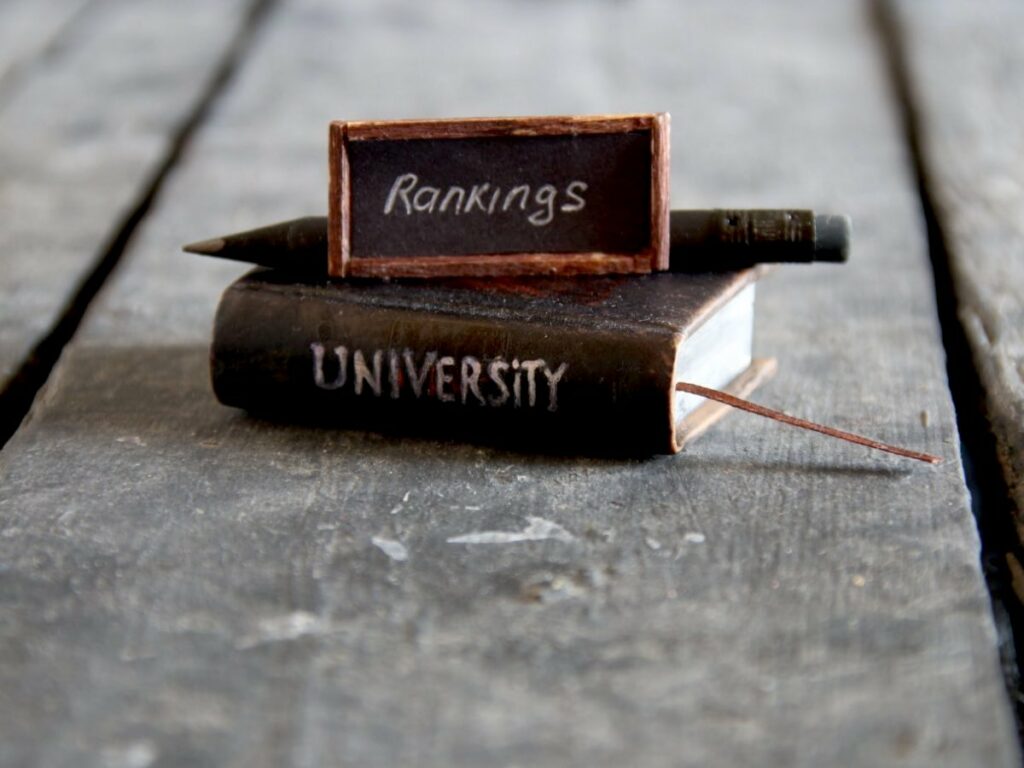 Niche vs. US News: A Head-to-Head Comparison of College Rankings ...